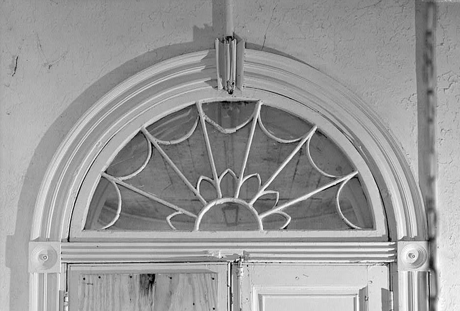 Fan Light | Ariel J Baverman, Property Consultant in Atlanta, GA